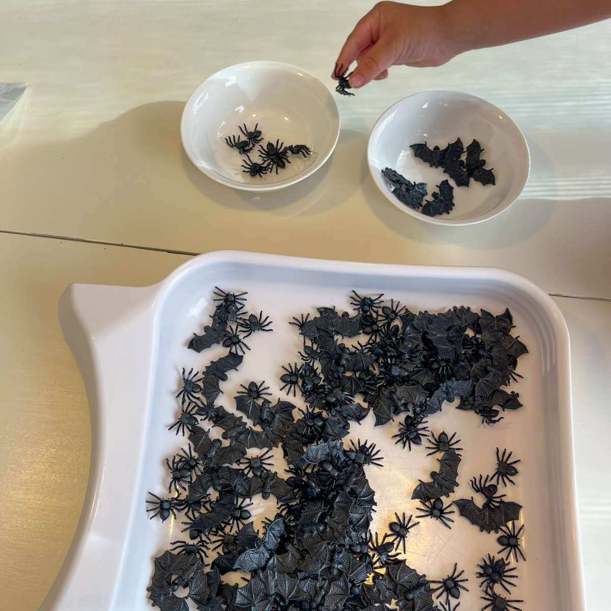 25 awesome and easy Halloween fine motor activities for kids
